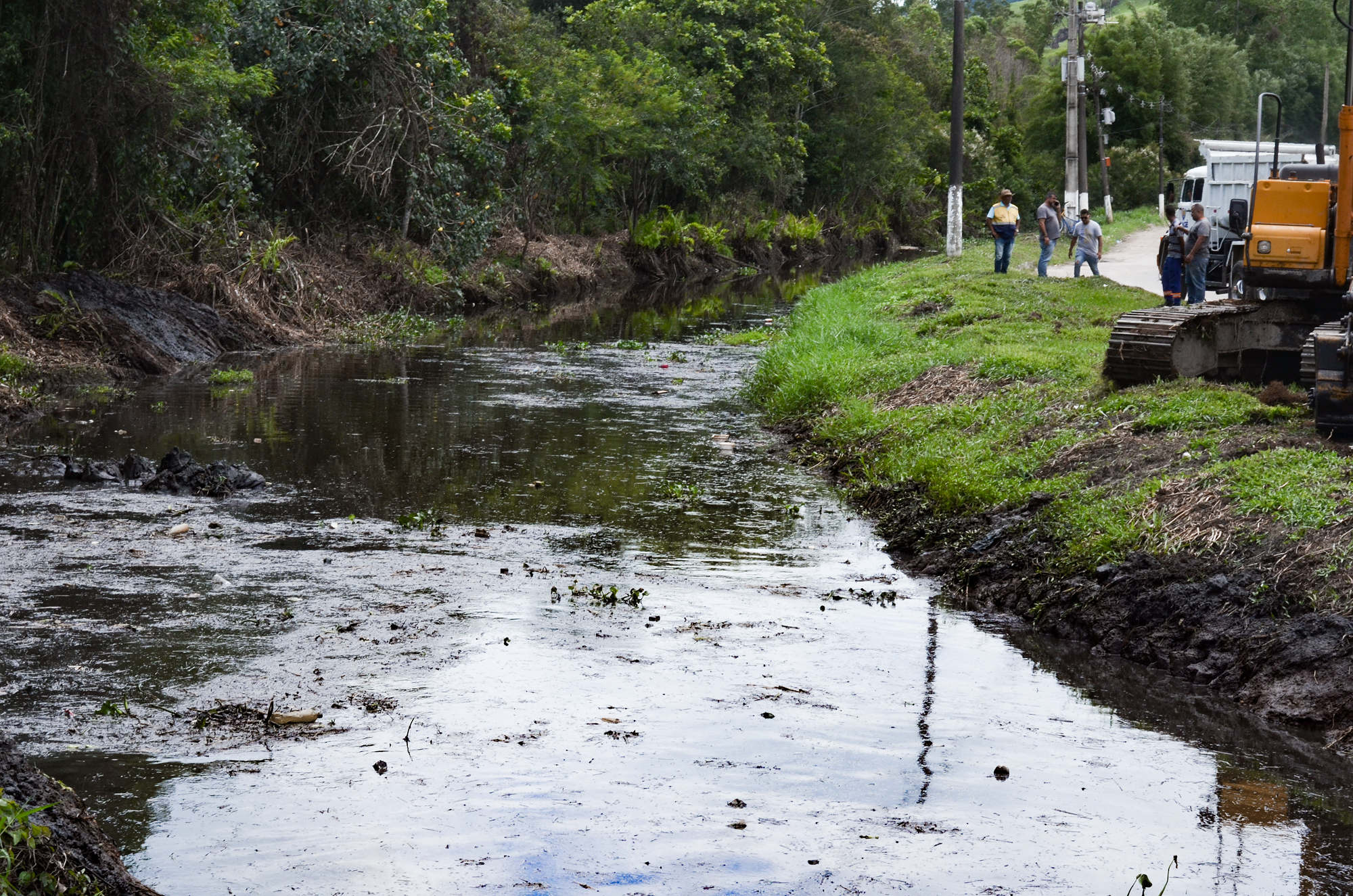 DRAGAGEM DE RIO EM SURUI – Foto Phelipe Santos (5) – Prefeitura Municipal de Magé
